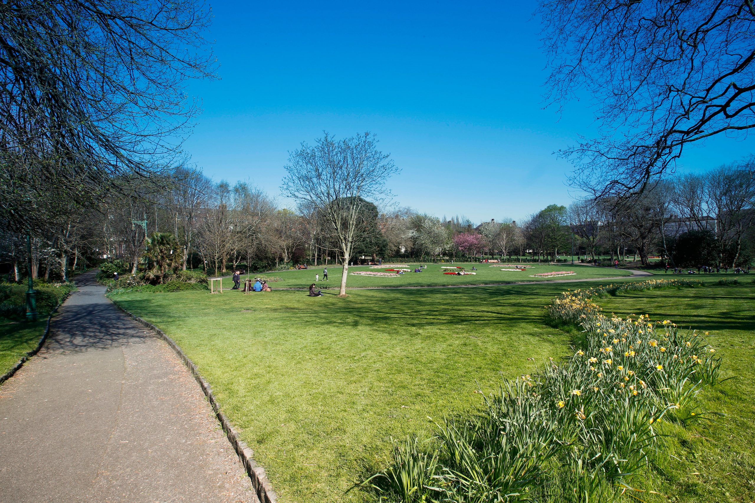 Merrion Square Park (Páirc Cearnóg Mhuirfean) – Dublin City Film Office